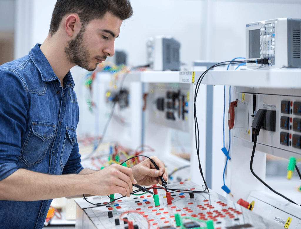 Bachelor's Degree Courses - Regent College London